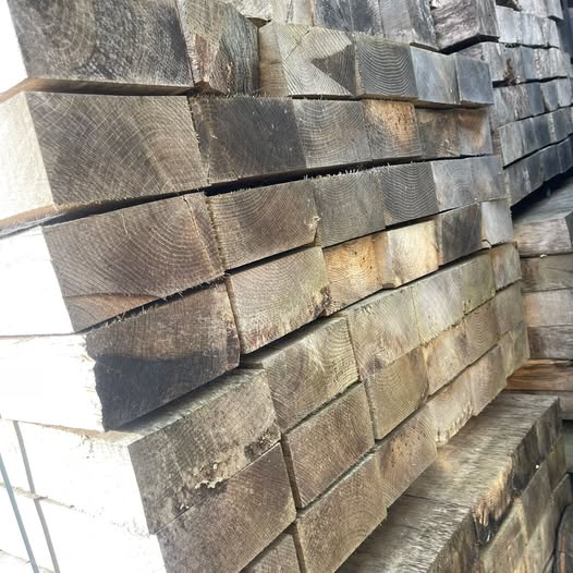 SEASONED OAK BEAMS MULTIPLES SIZES AVALIBLE - Whitford Reclamation